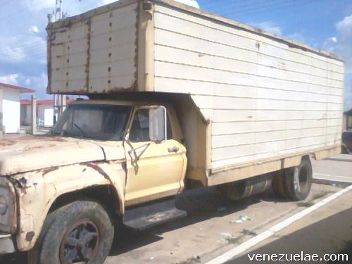 Vendo camión ford 600 cava en Valencia