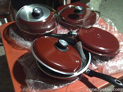 Espectacular Juego de ollas Kichen Fair en La Fría