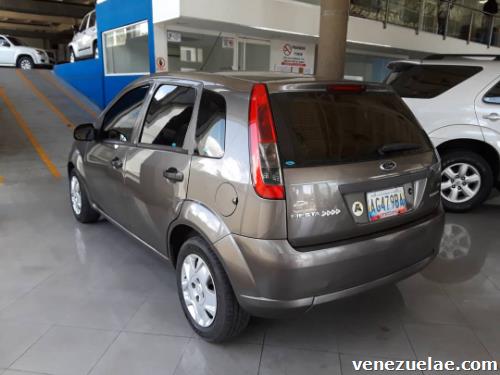 Ford fiesta move 2012 en Caracas Distrito Capital