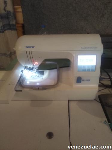 Máquina de coser estilo bordadora de Brother Pe-700 en Caracas Distrito ...