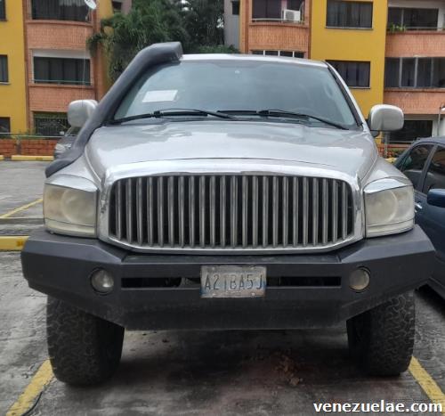 Vendo camioneta Dodge Ram 2500 en Valencia