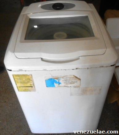 Lavadora automática marca Mabe en Guarenas