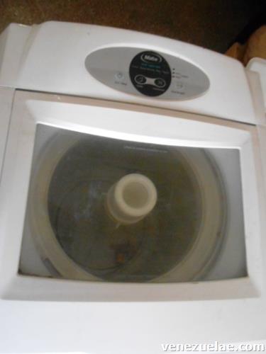 Lavadora automática marca Mabe en Guarenas